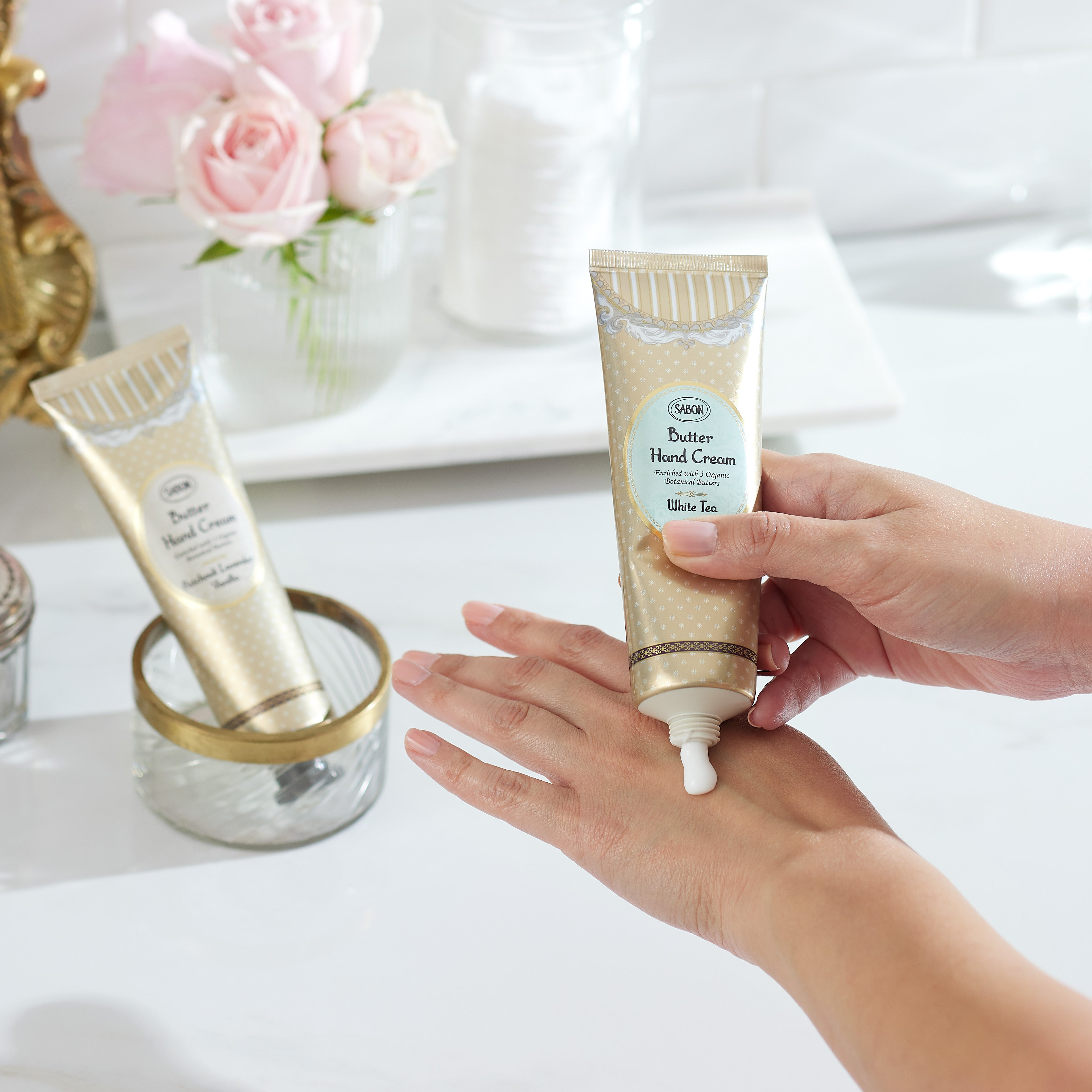 How to Care for Dry Hands In Winter | SABON